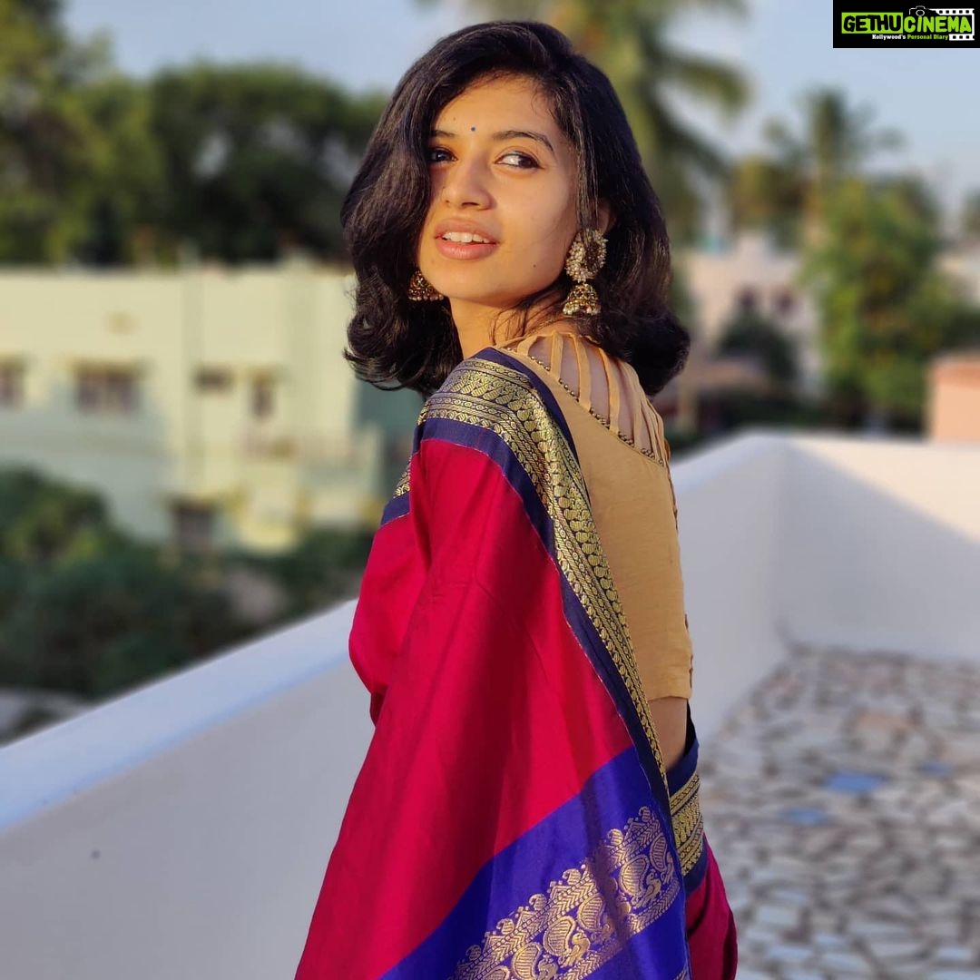 Harija Instagram – Looking back at sunsets on the East side We lost ...