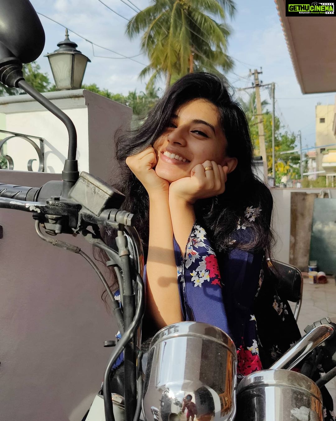 Actress Harija HD Photos and Wallpapers June 2021 - Gethu Cinema