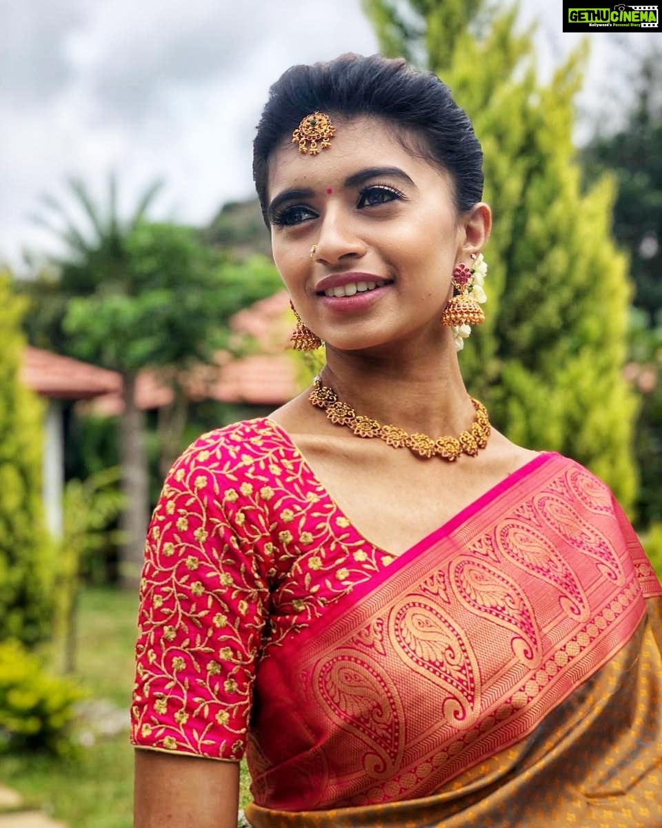 Actress Harija HD Instagram Photos and Wallpapers May 2021 | Gethu Cinema