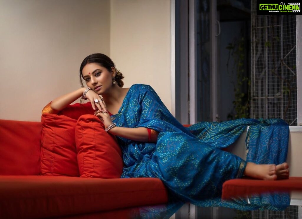 Actress Isha Chawla HD Photos and Wallpapers May 2021 - Gethu Cinema