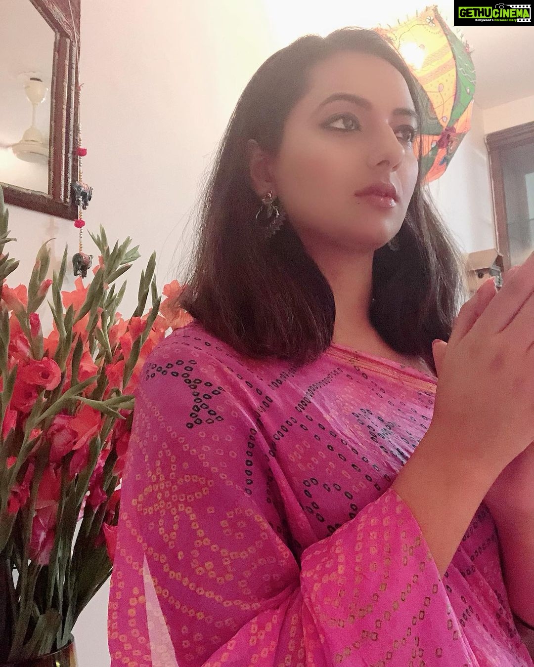 Isha Chawla Instagram – May the force be with you 🙏 #ganpatibappamorya ...