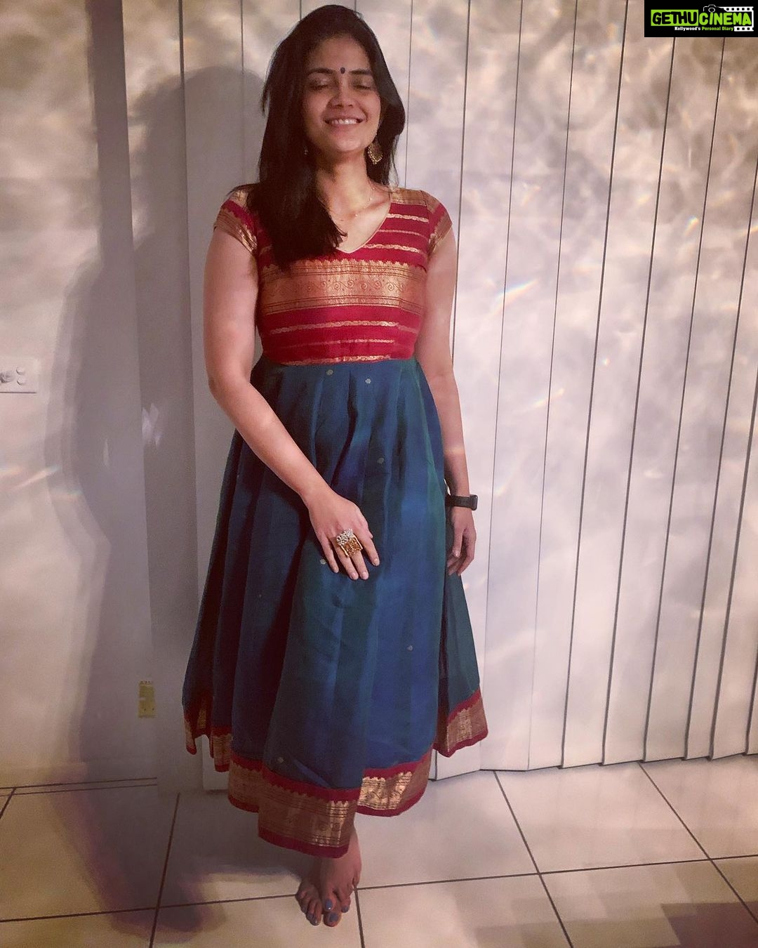 Actress Kalpika Ganesh HD Instagram Photos and Wallpapers August 2022 ...