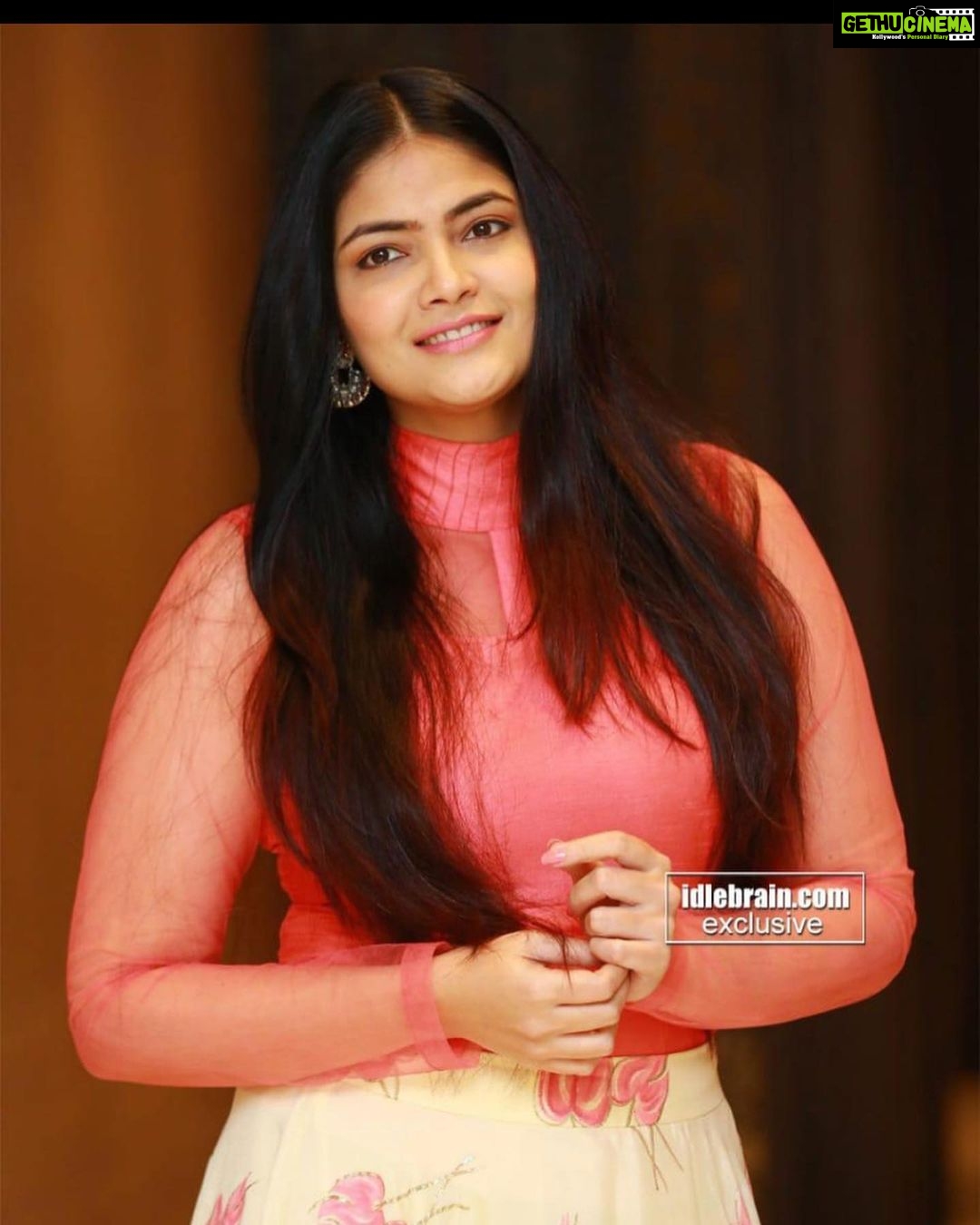 Actress Kalpika Ganesh HD Instagram Photos and Wallpapers May 2021 ...