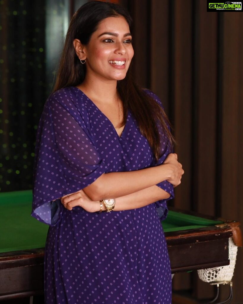 Actress Keerthi shanthanu HD Instagram Photos and Wallpapers September ...