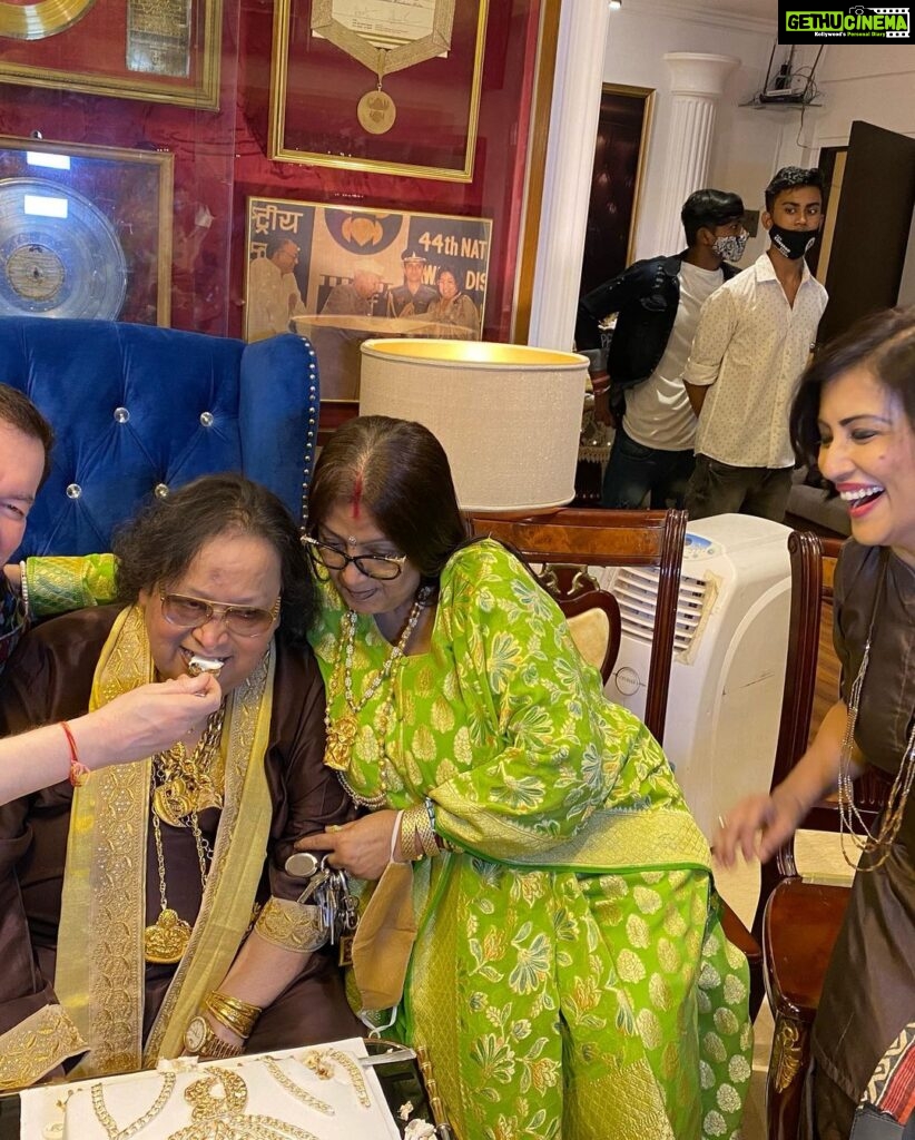 Actress Madhushree HD Photos and Wallpapers April 2022 - Gethu Cinema