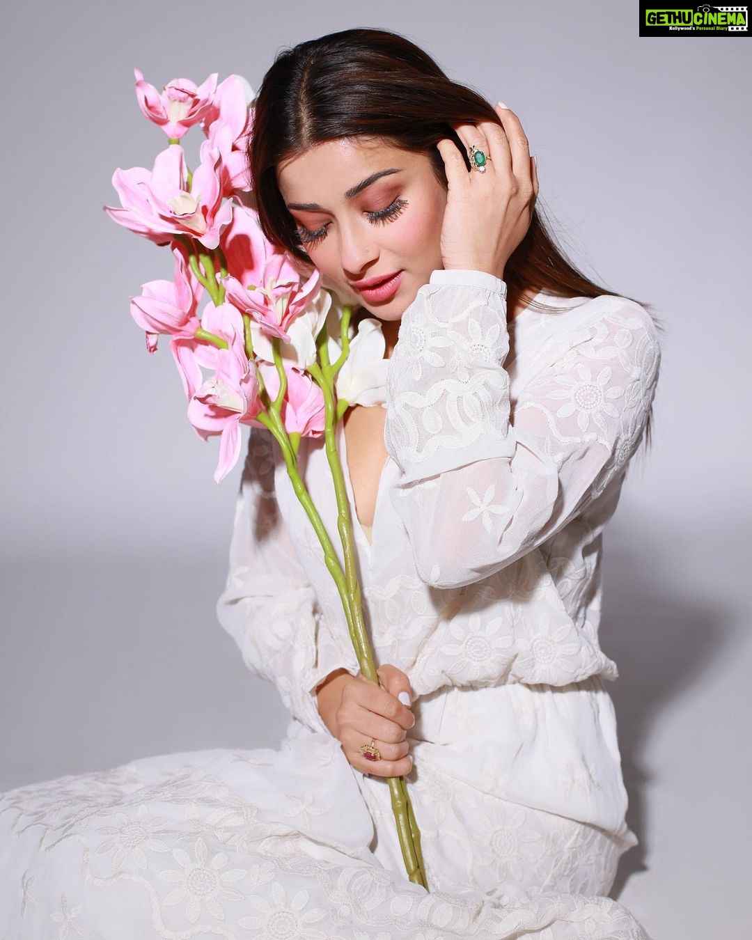 Actress Madhuurima HD Instagram Photos and Wallpapers November 2022 ...