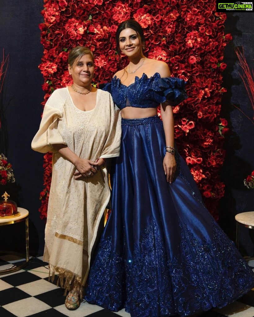 Actress Malti Chahar HD Instagram Photos and Wallpapers June 2022 ...