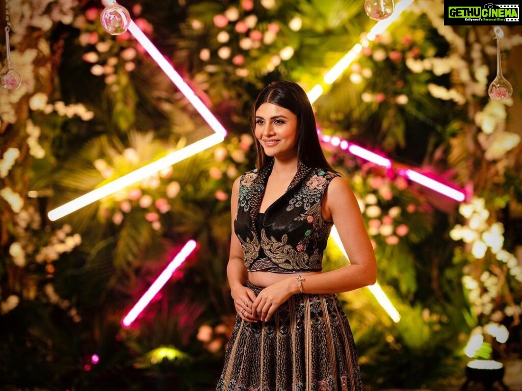 Actress Malti Chahar HD Instagram Photos and Wallpapers June 2022 ...