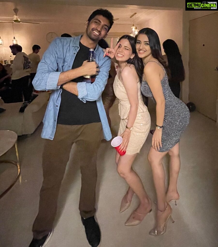 Actress Malvika Sharma HD Instagram Photos and Wallpapers September ...