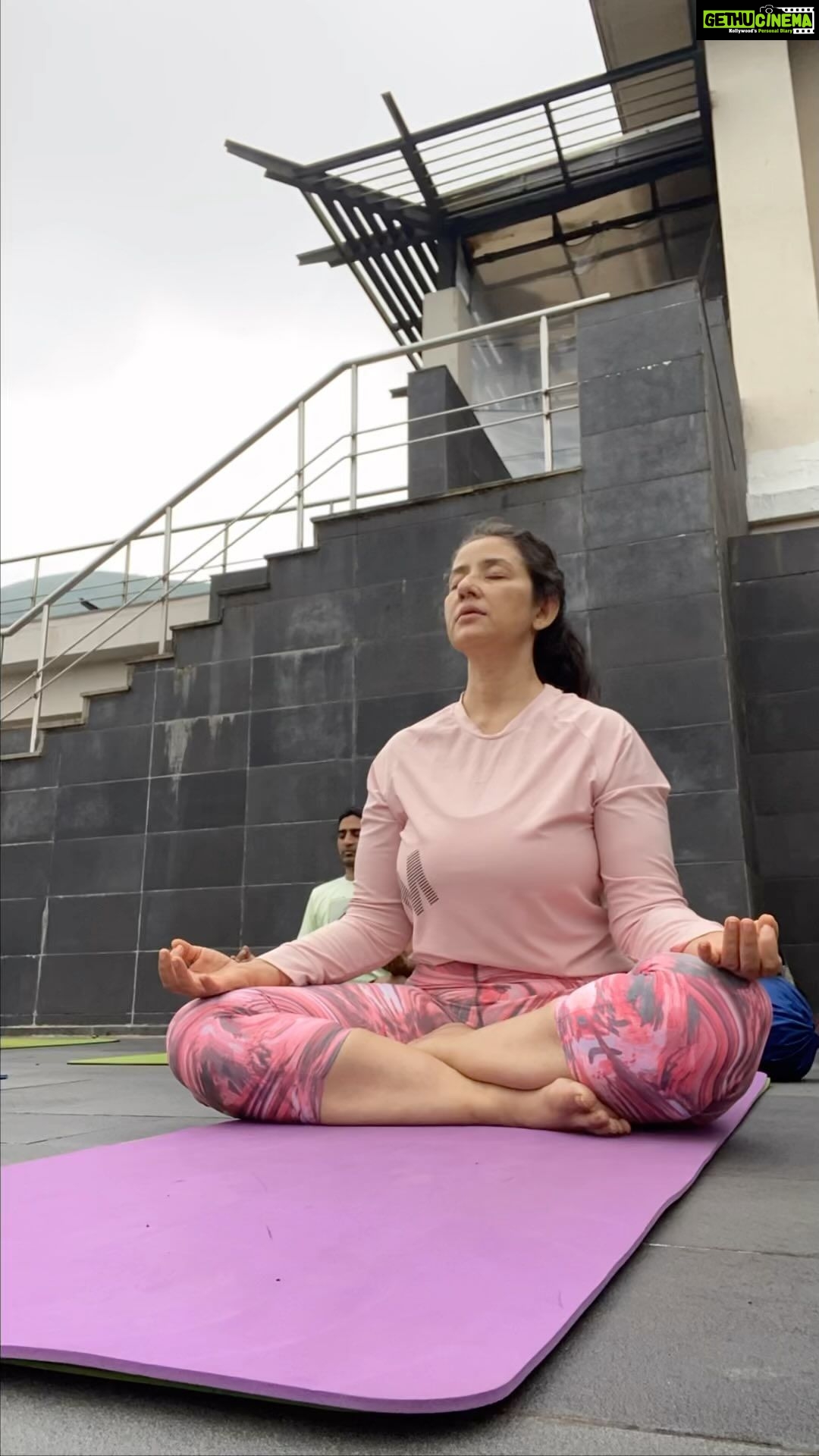 Actress Manisha Koirala HD Instagram Photos and Wallpapers October 2022 ...