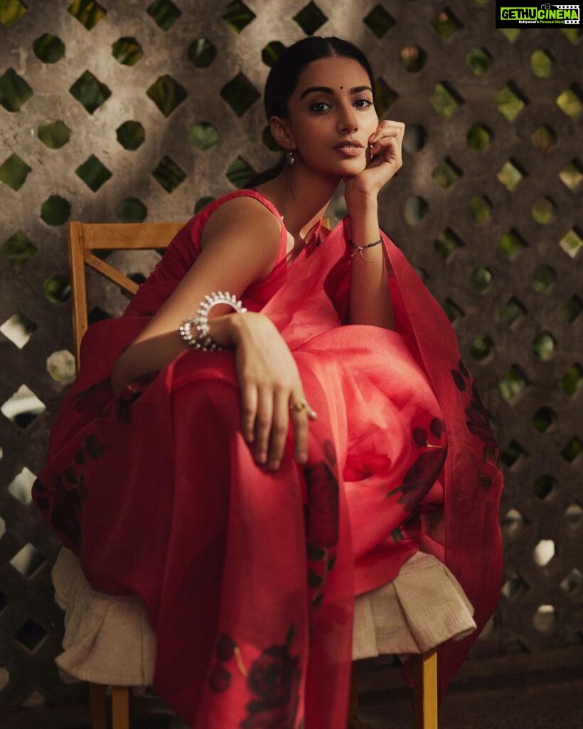 Actress Meenakshi Chaudhary HD Instagram Photos and Wallpapers February 2023 | Gethu Cinema