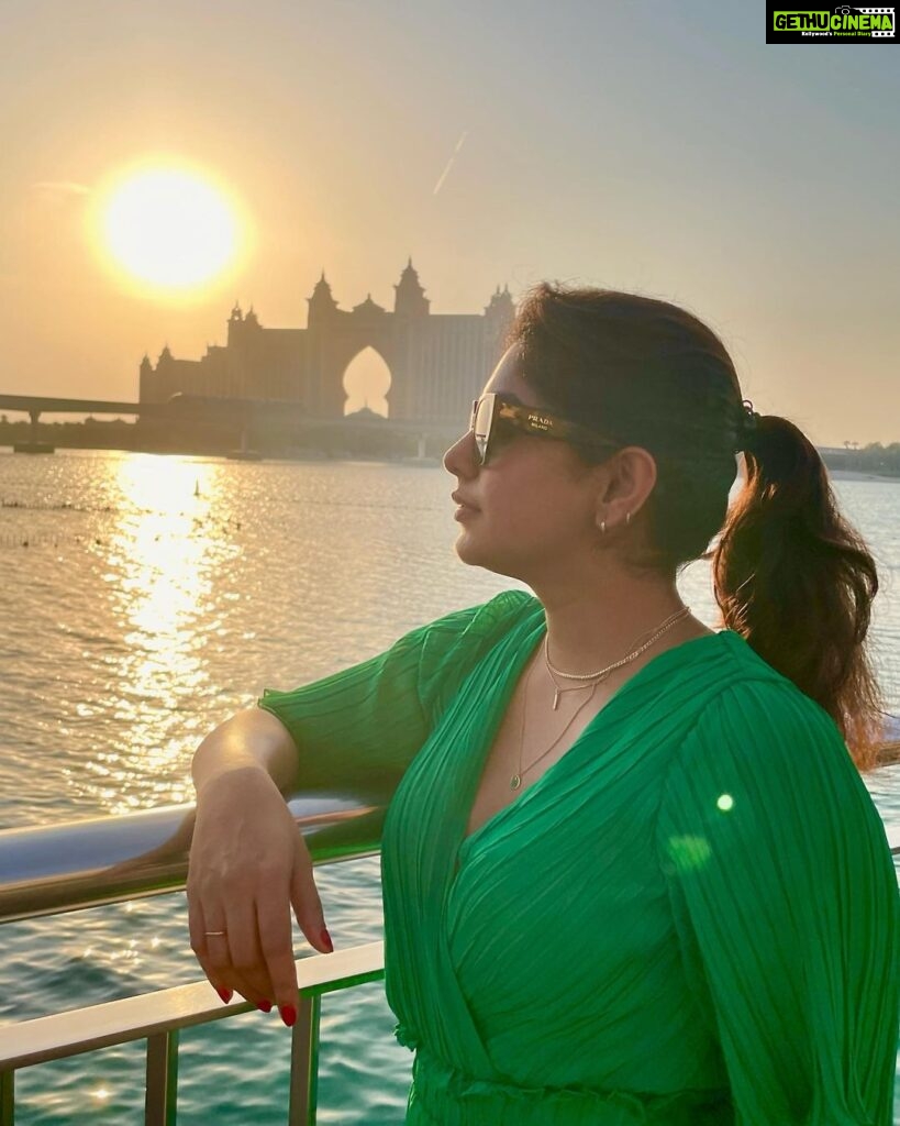 Actress Meera Nandan HD Photos and Wallpapers September 2022 | Gethu Cinema
