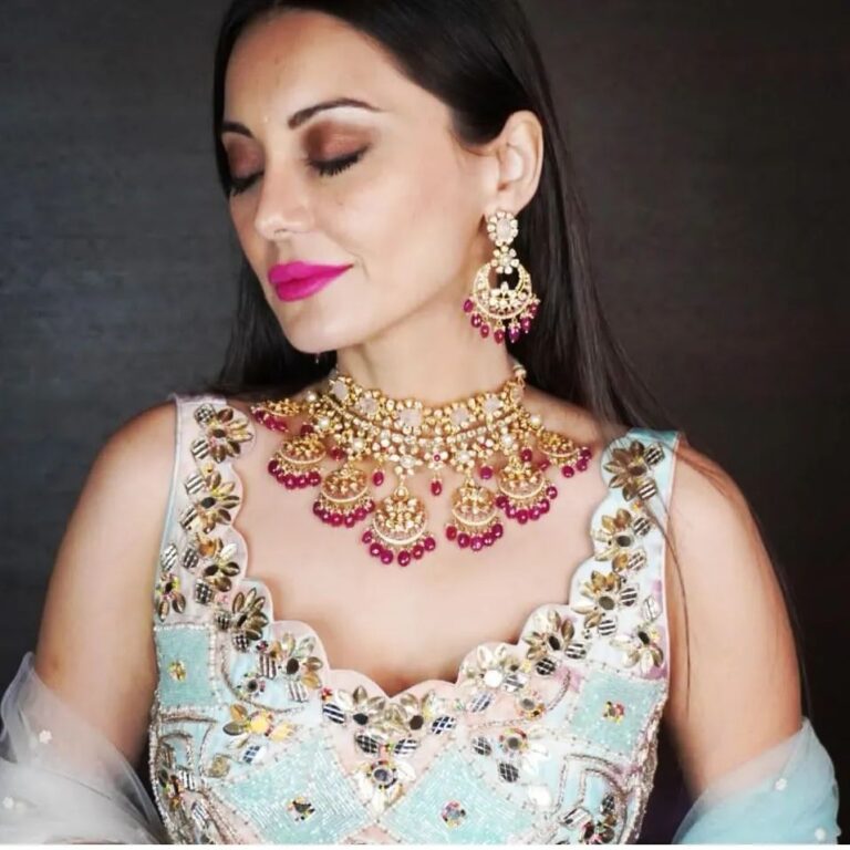 Actress Minissha Lamba Instagram Post Photos - Gethu Cinema