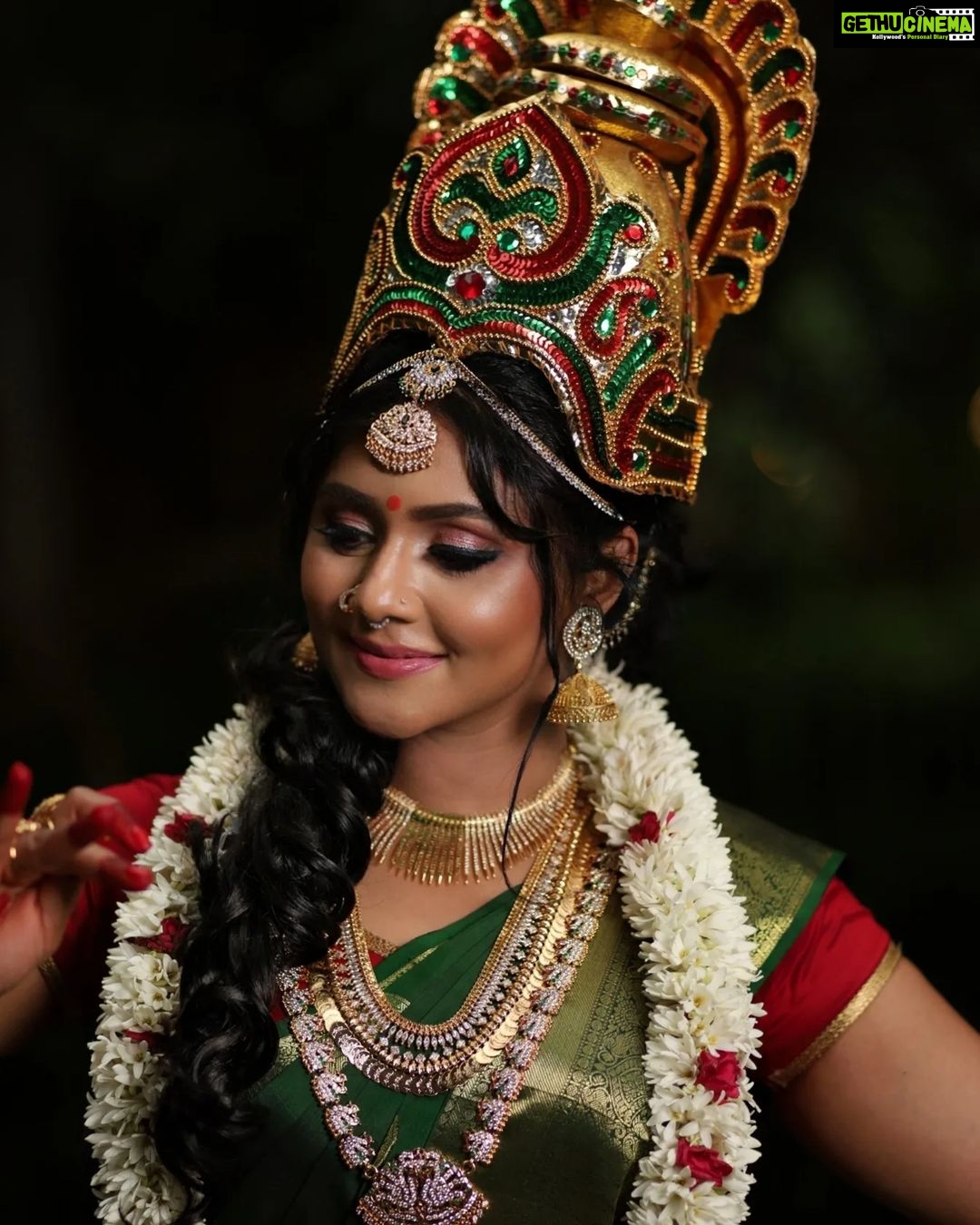 Punnagai Poo Gheetha's Most Liked Photos and Posts - Gethu Cinema