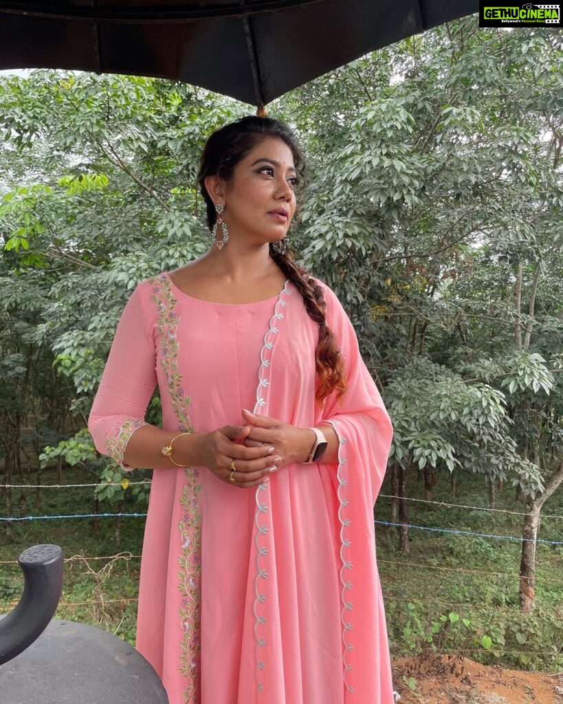 Actress Rachana Narayanankutty HD Photos and Wallpapers April 2022 ...