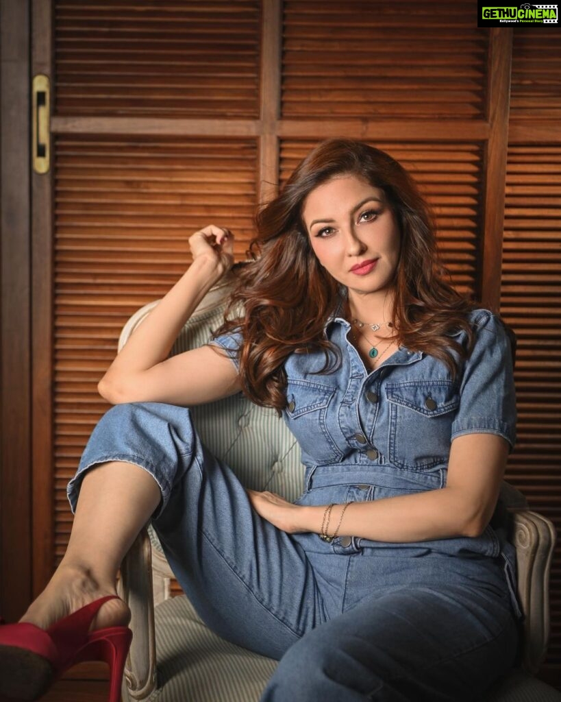 Actress Saumya Tandon HD Instagram Photos and Wallpapers November 2022 ...