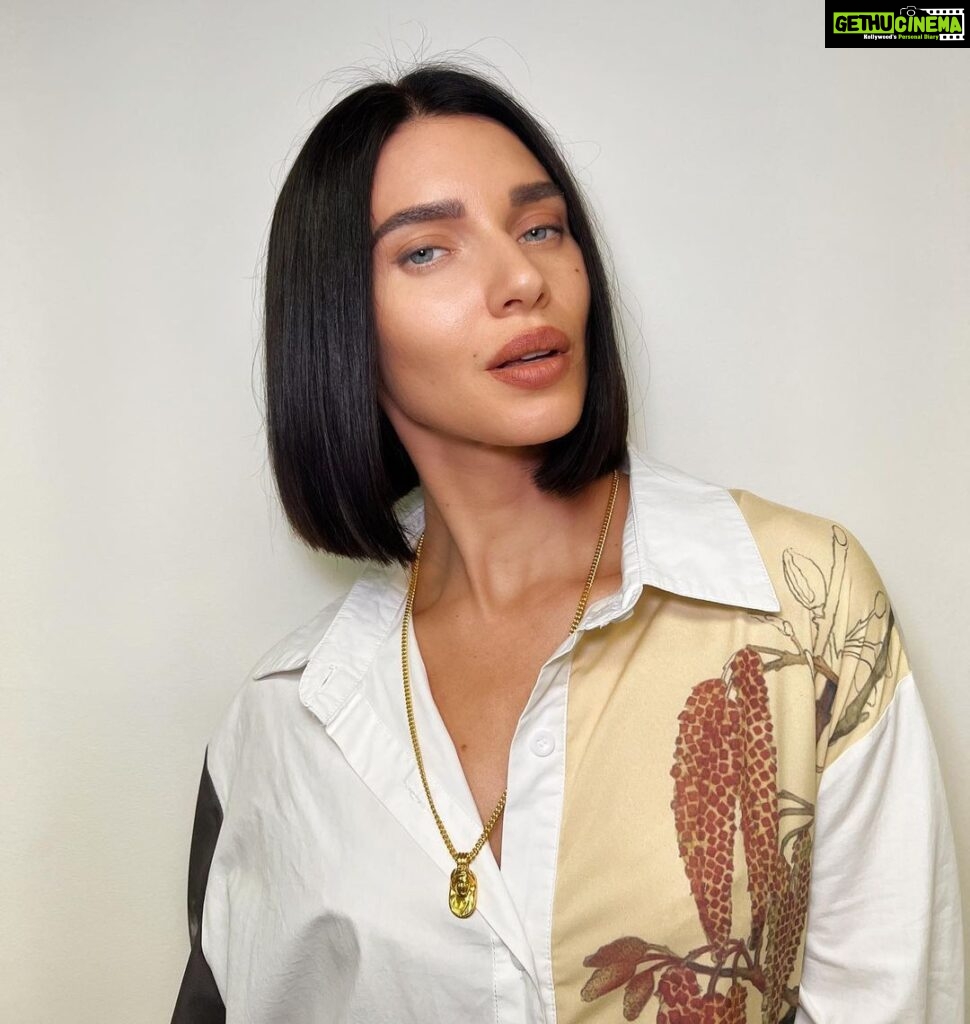 Actress Scarlett Mellish Wilson HD Photos and Wallpapers September 2022 ...