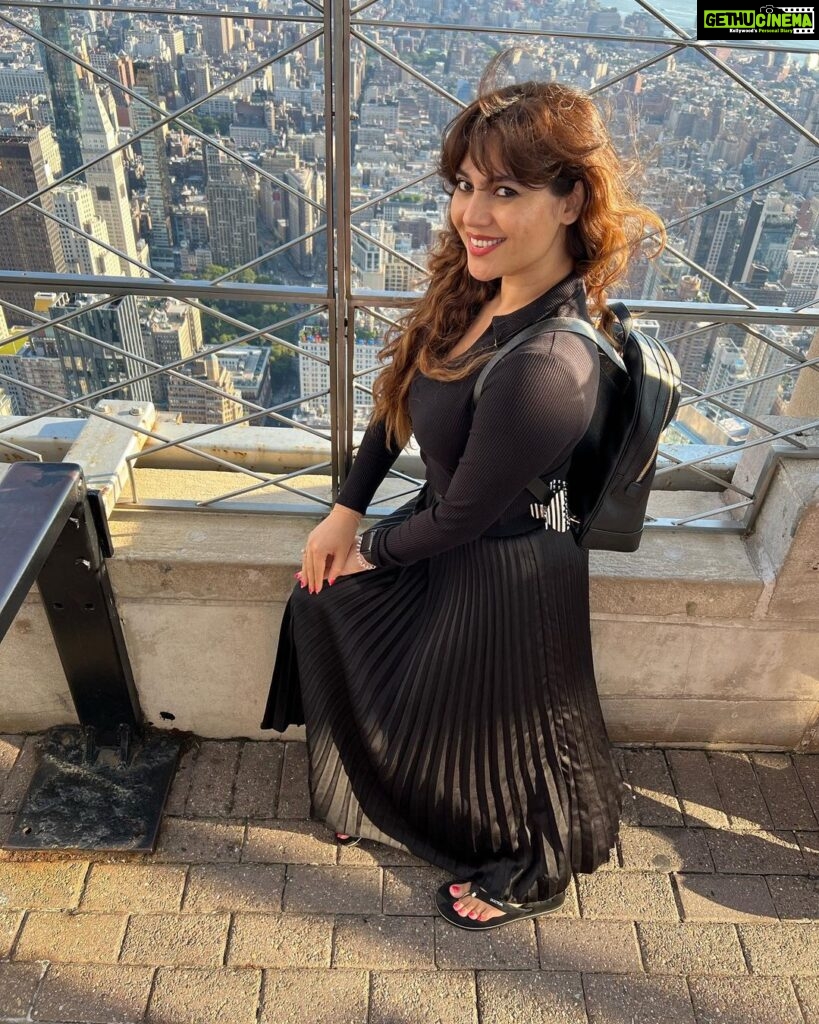 Actress Sherin HD Photos and Wallpapers September 2022 - Gethu Cinema