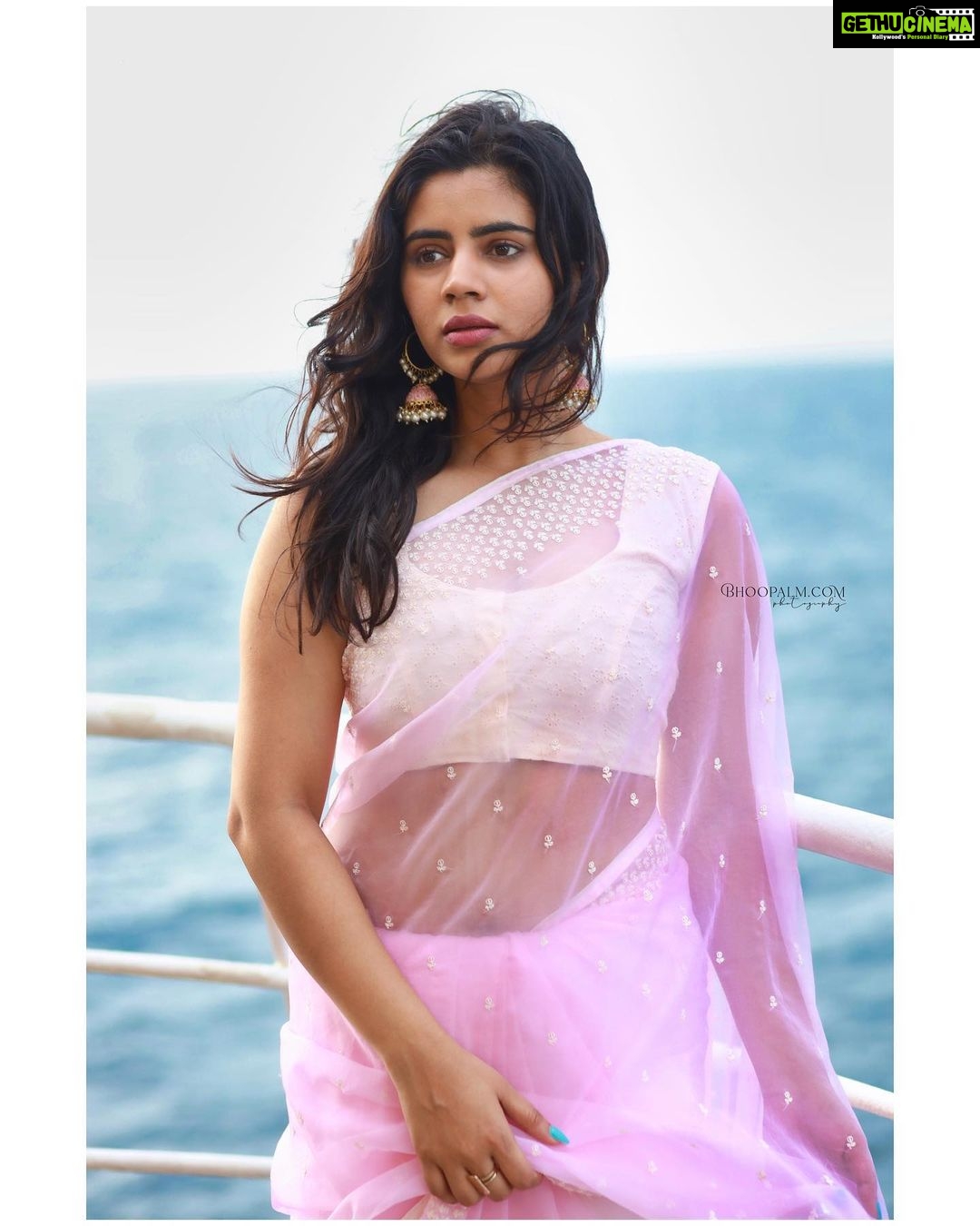 Actress Soundariya Nanjundan HD Photos and Wallpapers July 2022 - Gethu ...