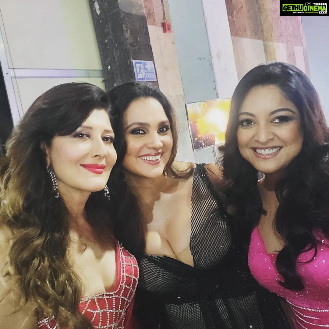 Tanushree Dutta Instagram – Beauty Queens forever! Watch us slaying the ramp walk at the Liva ...