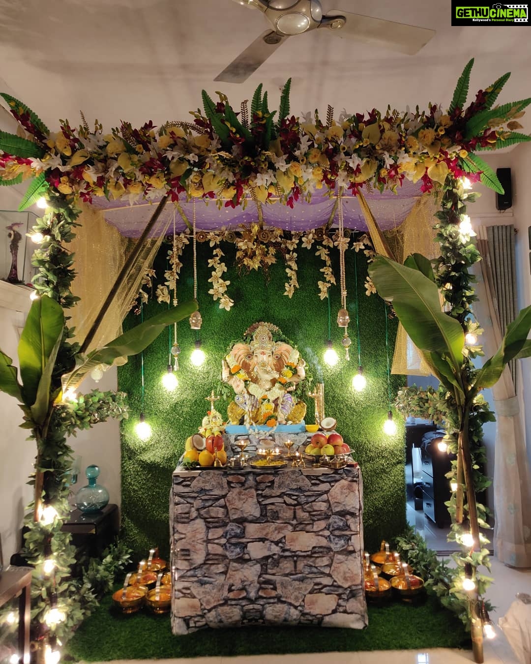 Tina Desai Instagram – Bright, colorful, sparkly Diwali to all!!! This ...