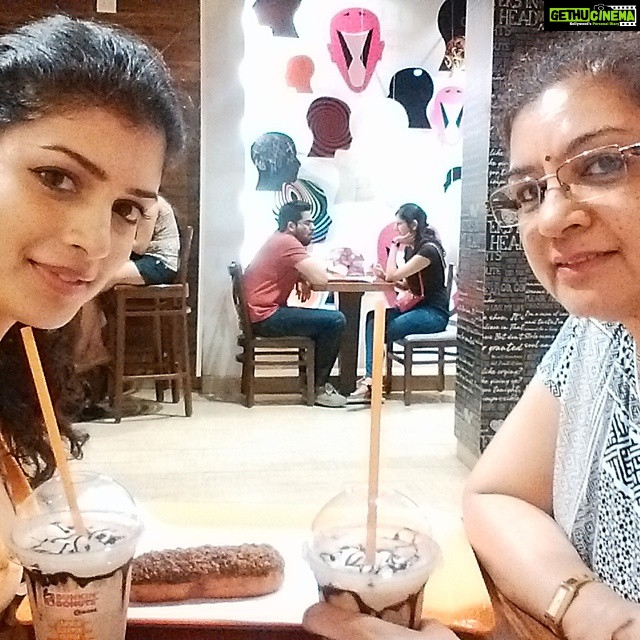 Tina Desai Instagram – Yummy inna tummy!!!! | Gethu Cinema