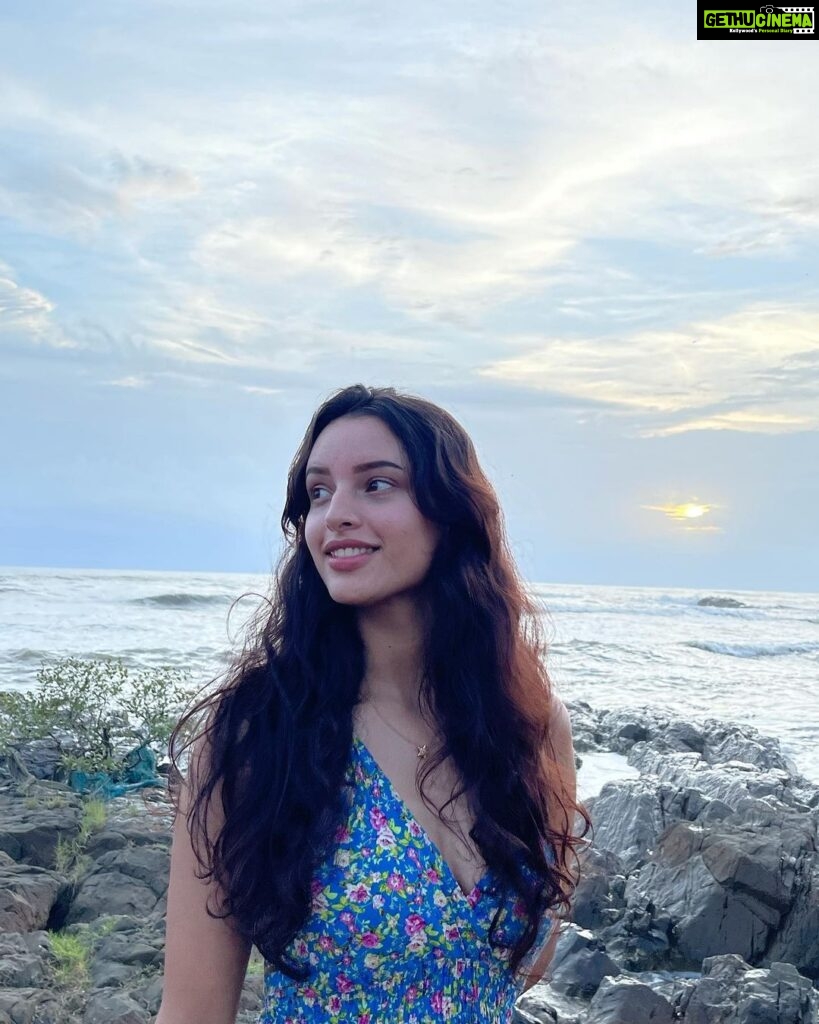 Actor Tripti Dimri HD Instagram Photos and Wallpapers October 2021 ...