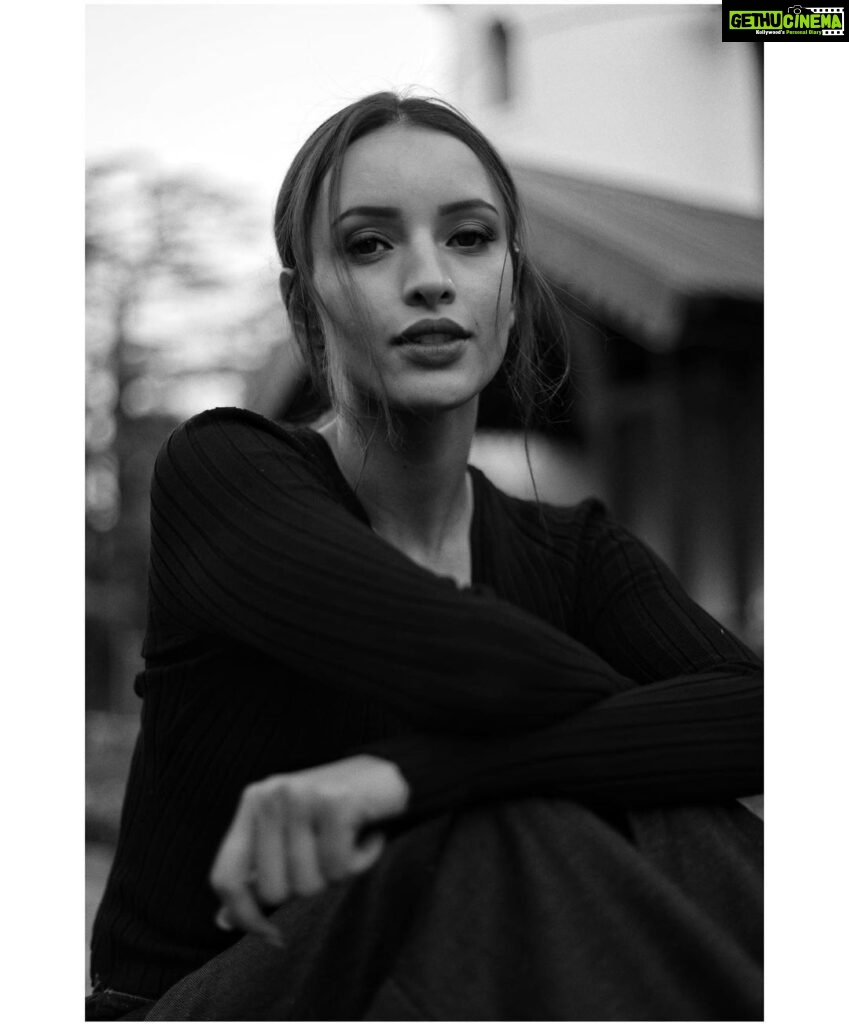 Actor Tripti Dimri HD Instagram Photos and Wallpapers November 2022 ...