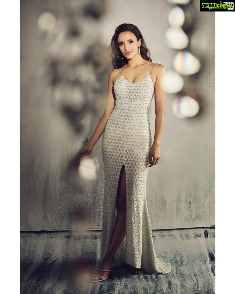 Actor Tripti Dimri HD Instagram Photos and Wallpapers November 2022 ...