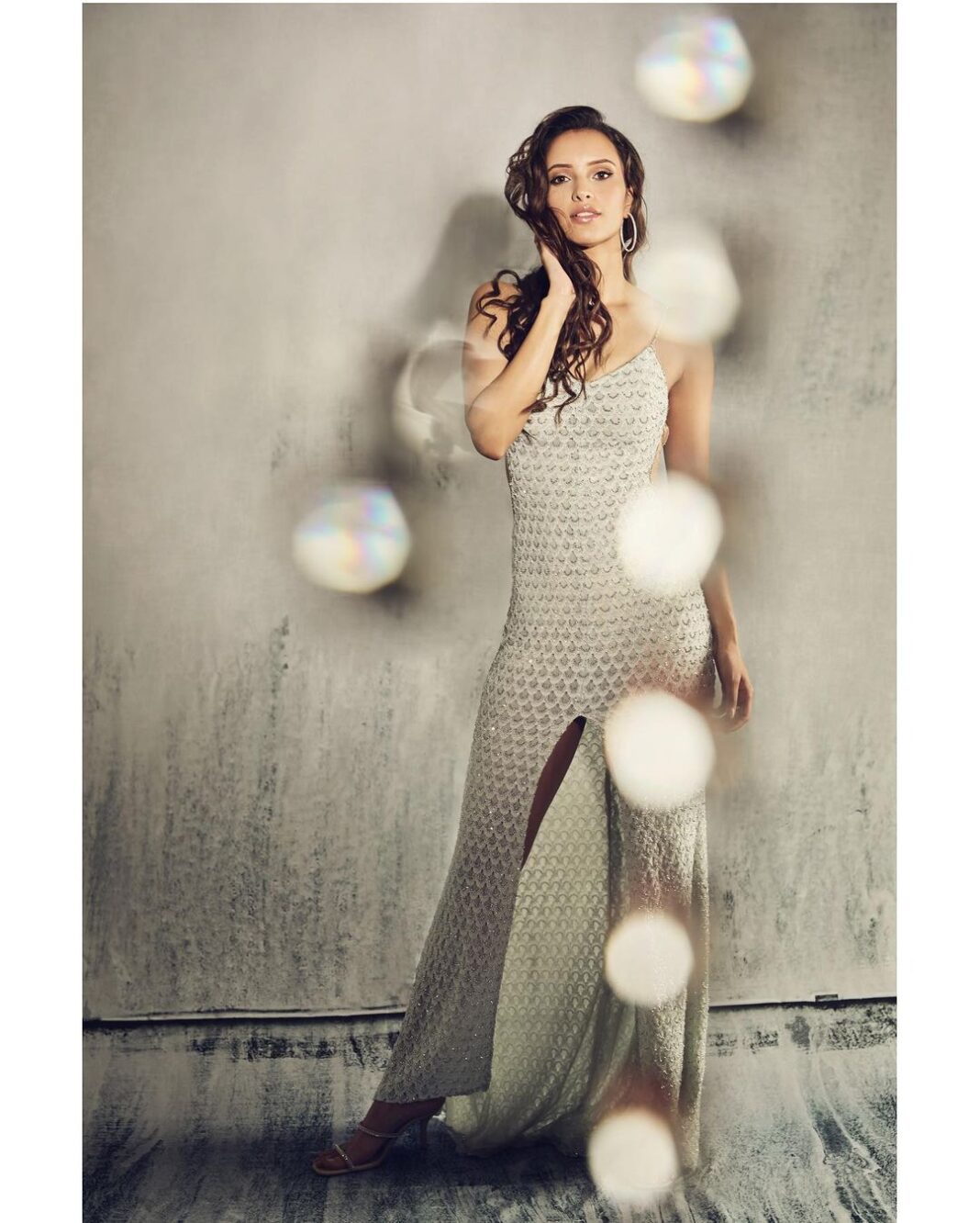 Actor Tripti Dimri HD Photos and Wallpapers November 2022 - Gethu Cinema