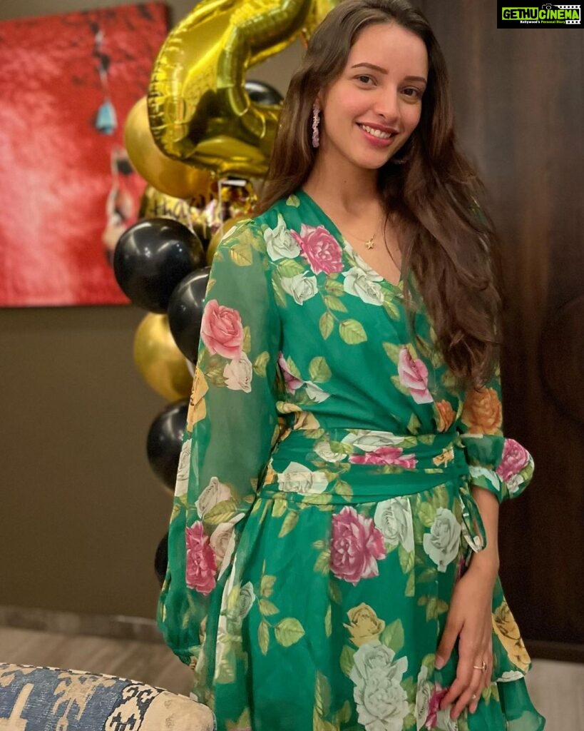 Actor Tripti Dimri HD Instagram Photos and Wallpapers March 2022 ...