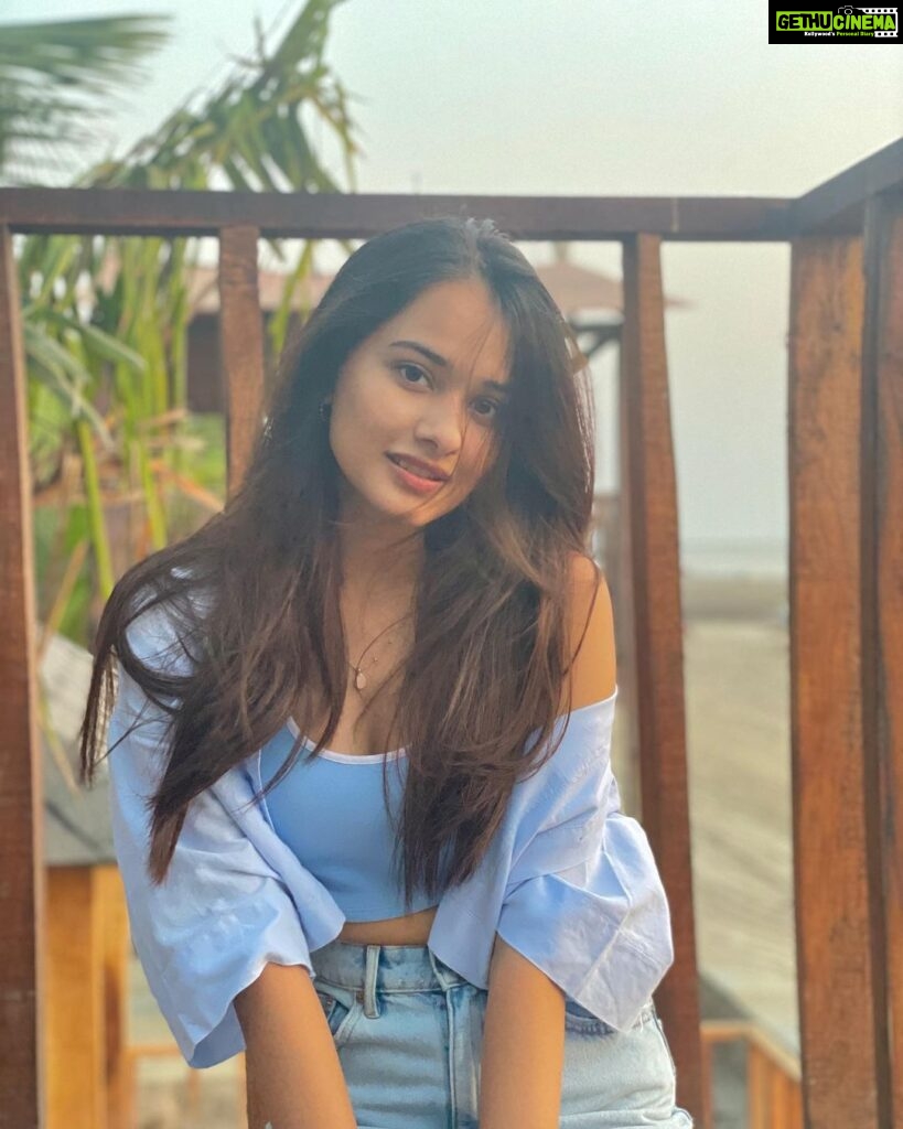 Actress Virti Vaghani HD Instagram Photos and Wallpapers May 2022 ...