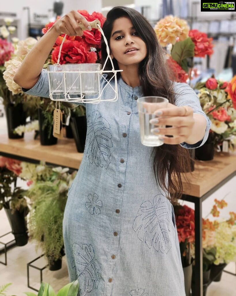 Actress Aadhirai Soundarajan HD Photos and Wallpapers December 2021 ...
