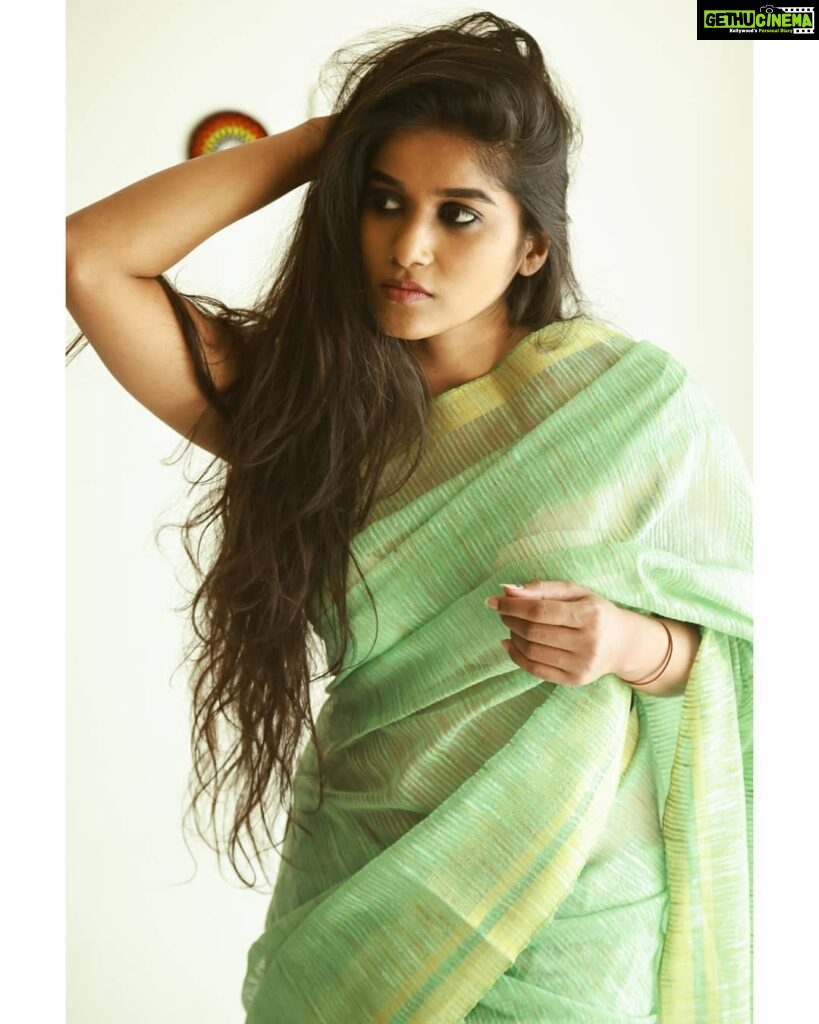 Actress Aadhirai Soundarajan HD Photos and Wallpapers December 2020 ...