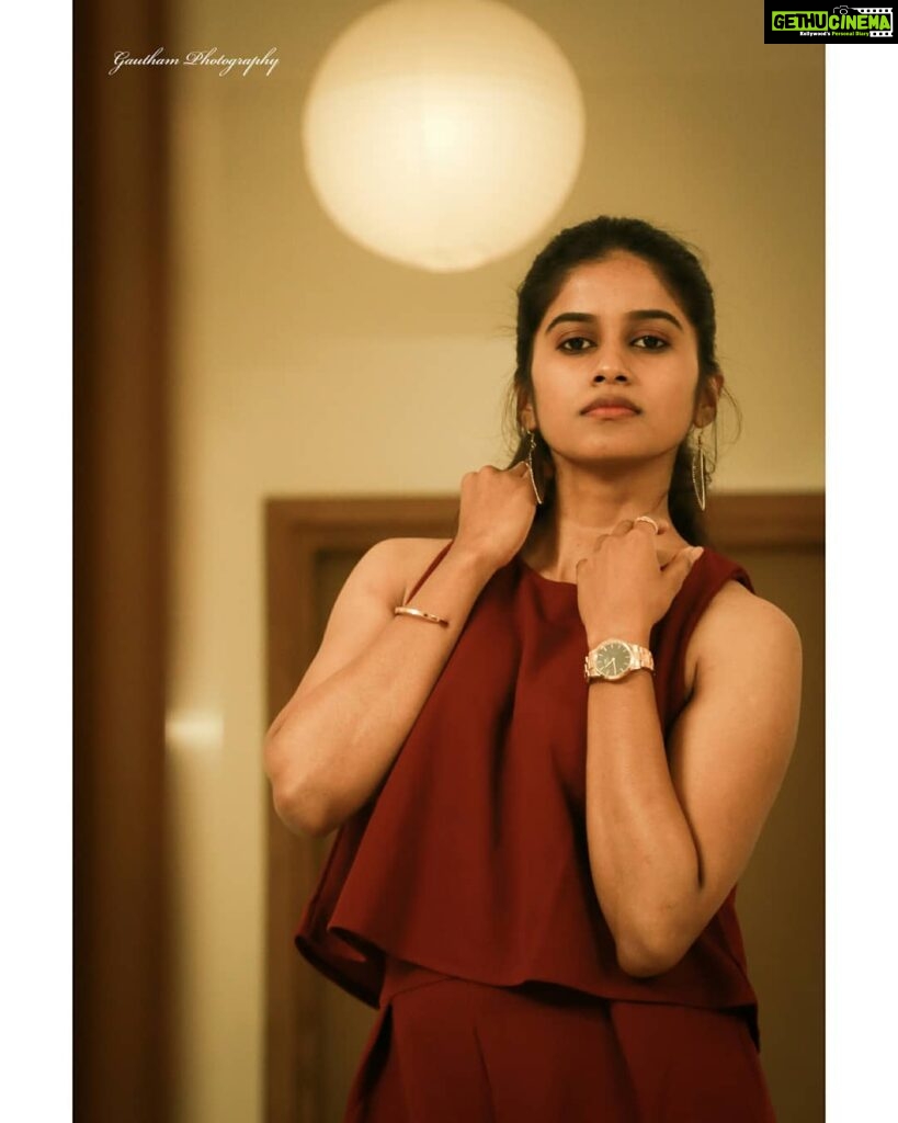 Actress Aadhirai Soundarajan HD Instagram Photos and Wallpapers ...