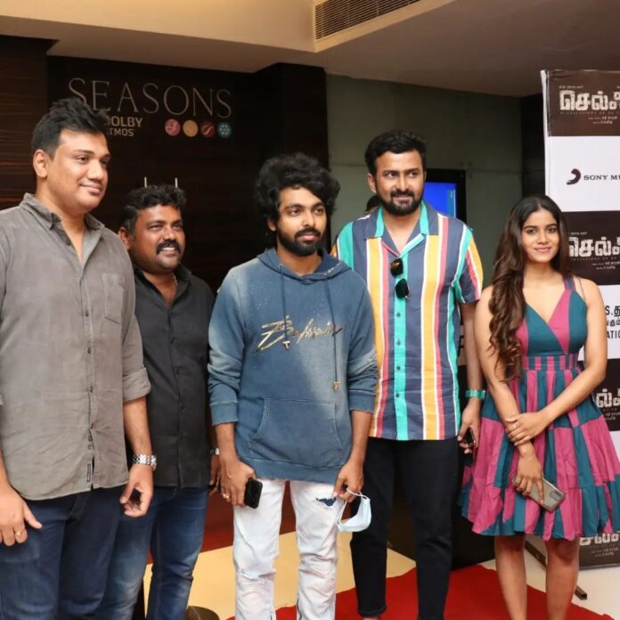 Actress Aadhirai Soundarajan HD Instagram Photos and Wallpapers April ...