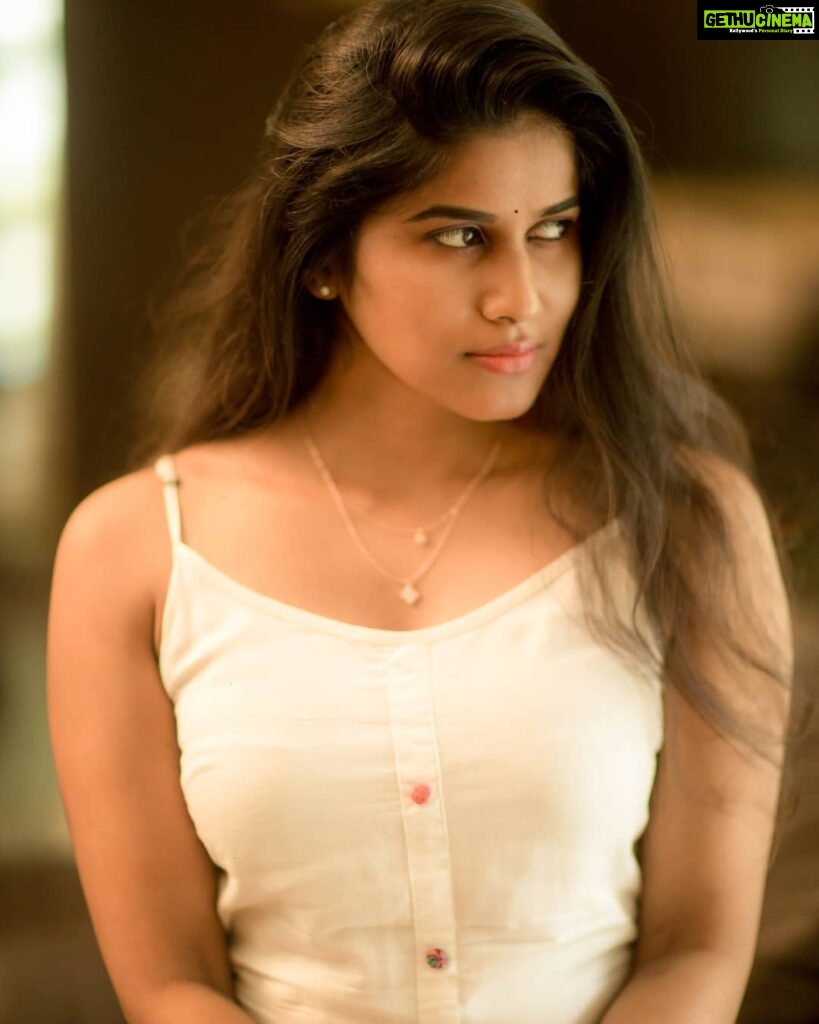 Actress Aadhirai Soundarajan HD Photos and Wallpapers December 2021 ...