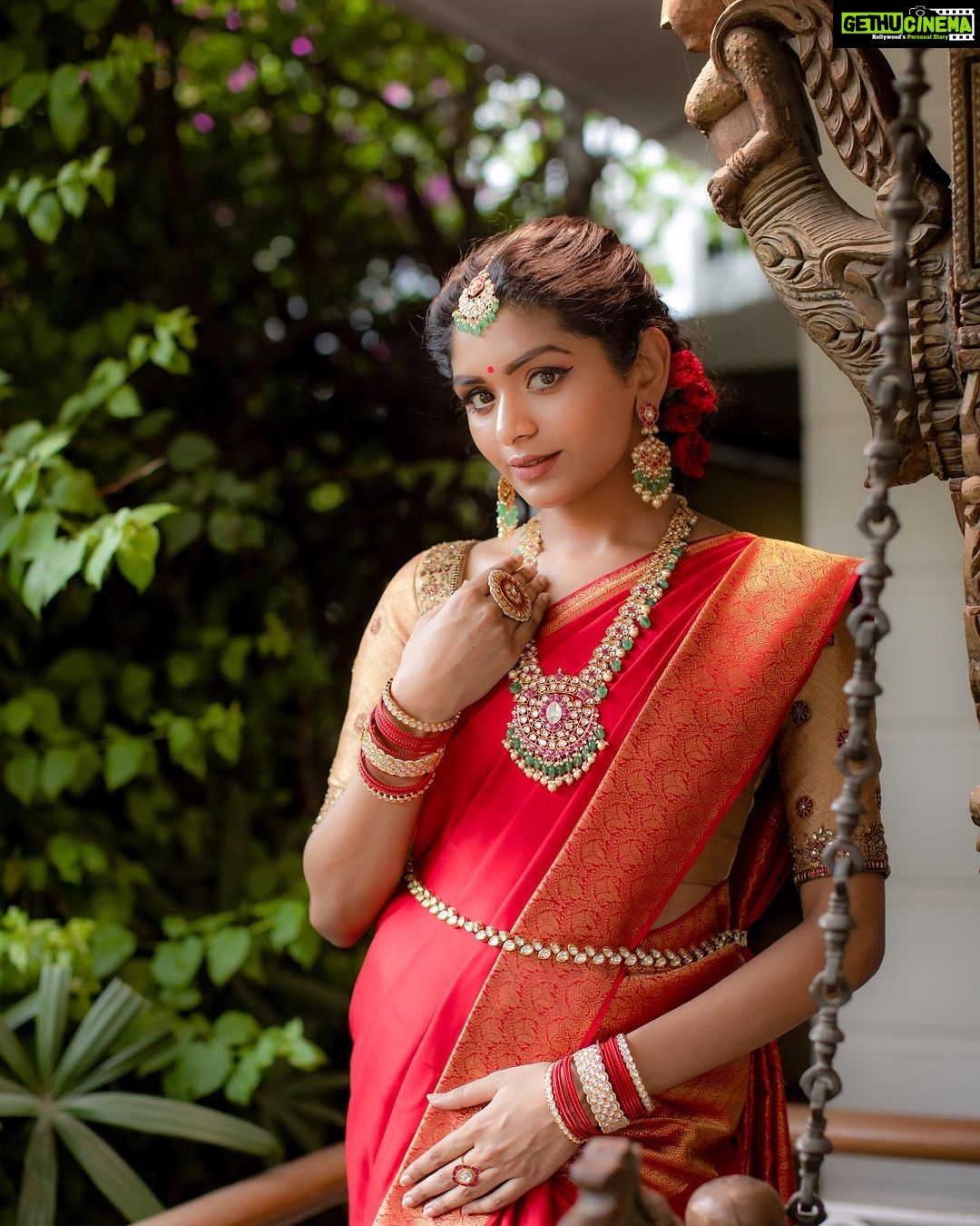 Actress Aditi Shankar HD Instagram Photos and Wallpapers September 2022 | Gethu Cinema