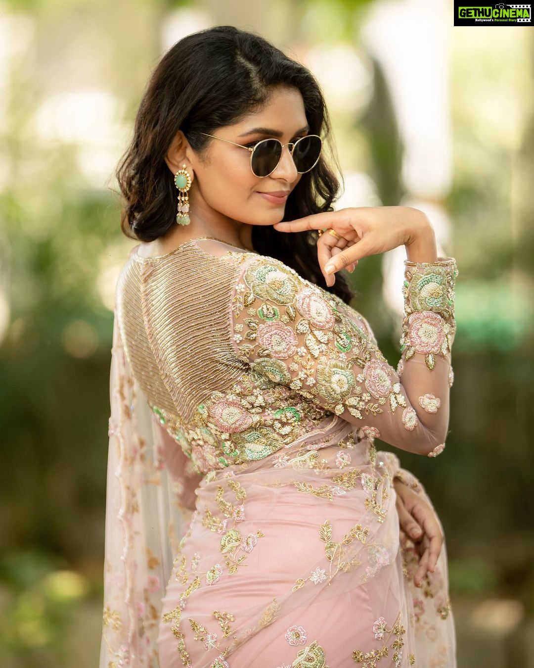 Actress Aditi Shankar HD Photos and Wallpapers October 2022 | Gethu Cinema