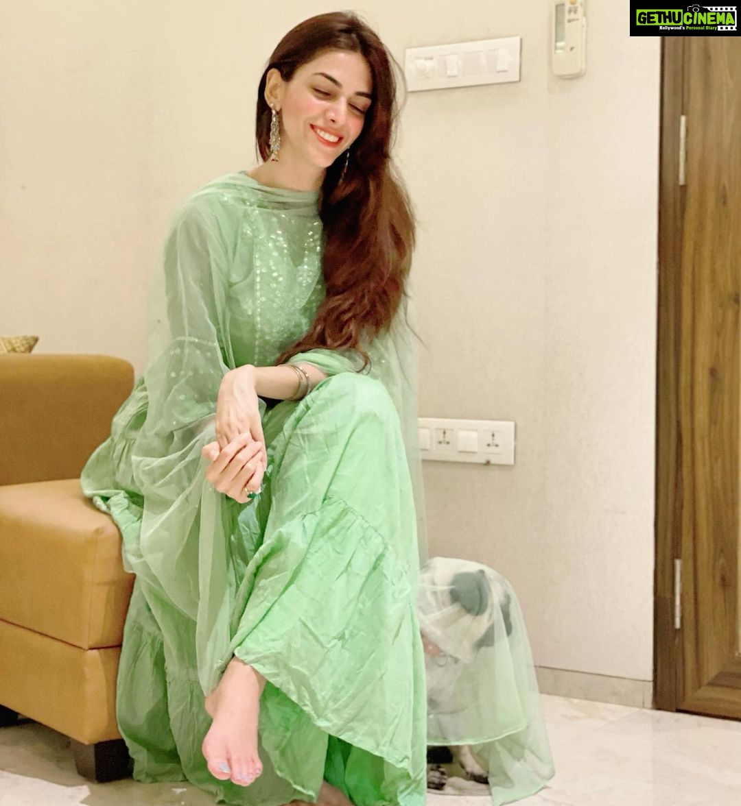 Aditi Vats Instagram – Me and Tyson @tyson__babe preparing for Ganapati ...