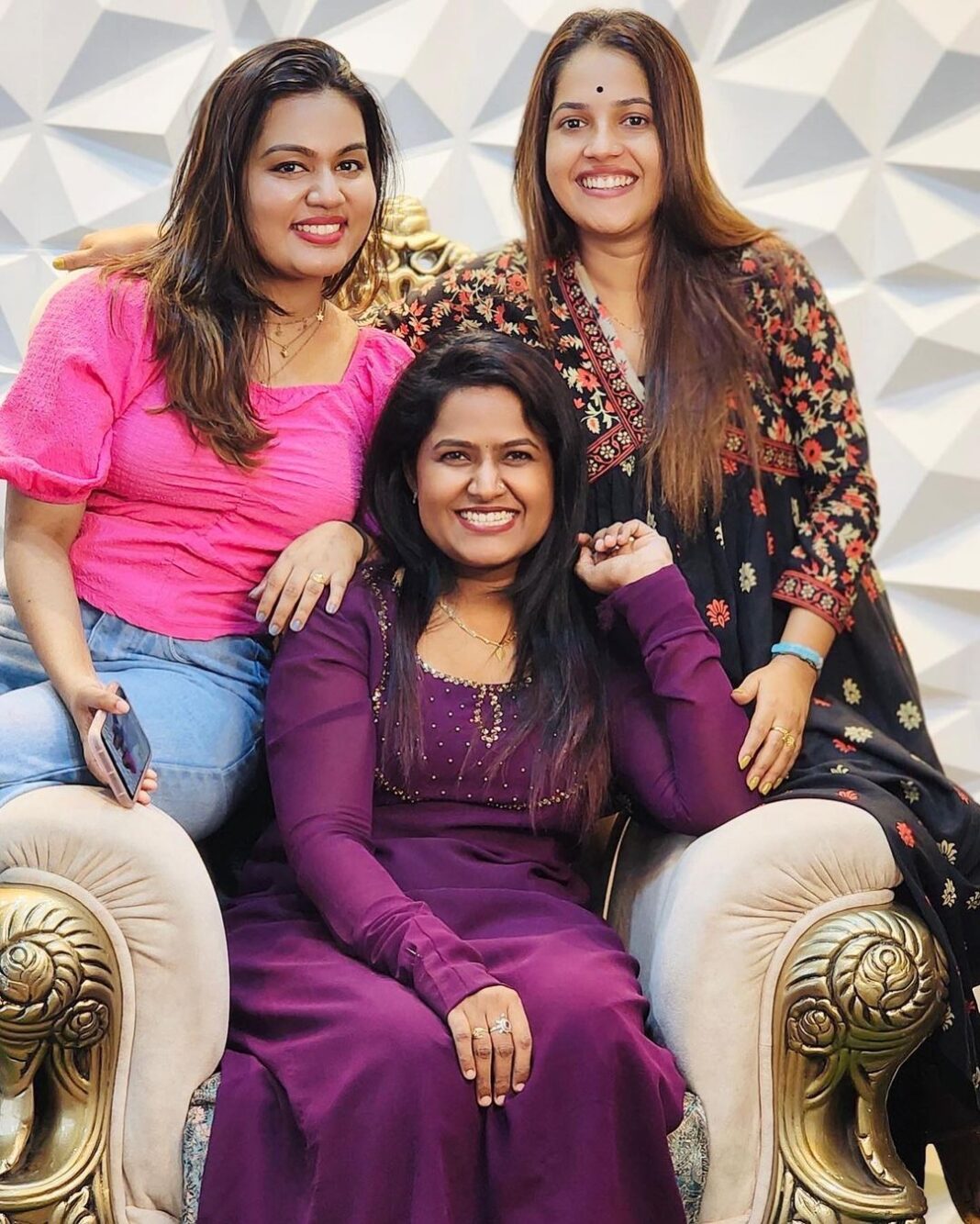 Actress Amrutha Nair Latest HD Gallery | Gethu Cinema