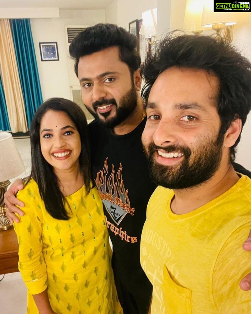 Amrutha Nair Instagram - Another world of ma happiness 😘😘 @kkmenonz ...