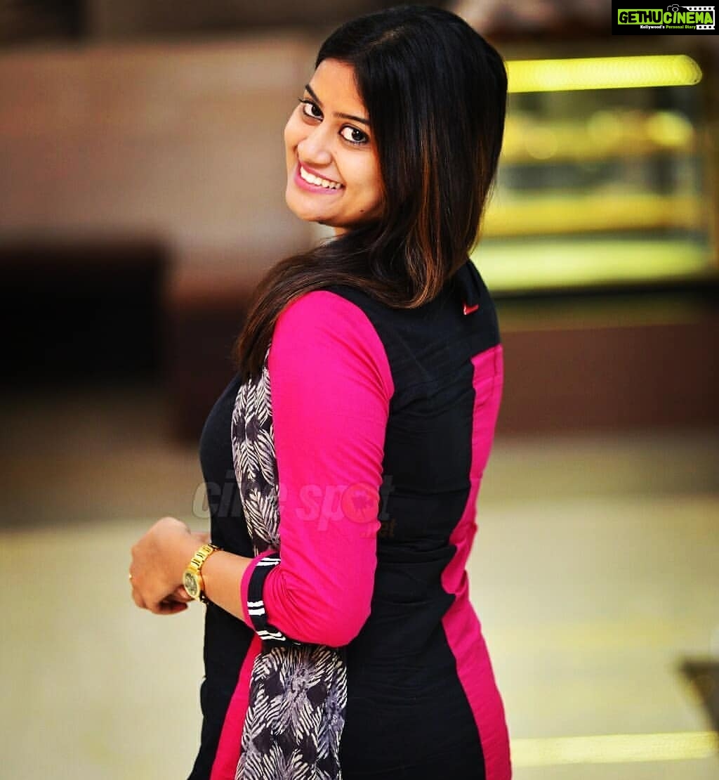 Actress Ansiba Hassan HD Instagram Photos and Wallpapers December 2020 ...