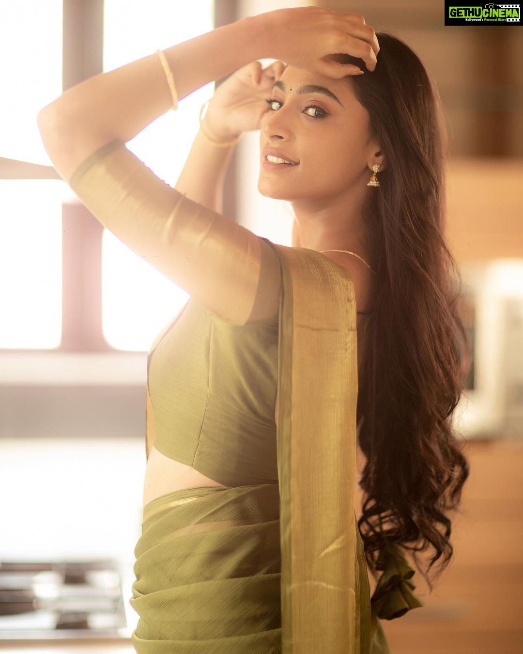 Model Anukreethy Vas HD Photos and Wallpapers November 2022 | Gethu Cinema