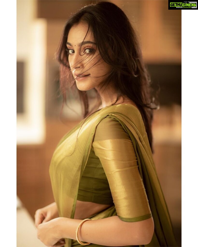 Model Anukreethy Vas HD Instagram Photos and Wallpapers October 2022 ...