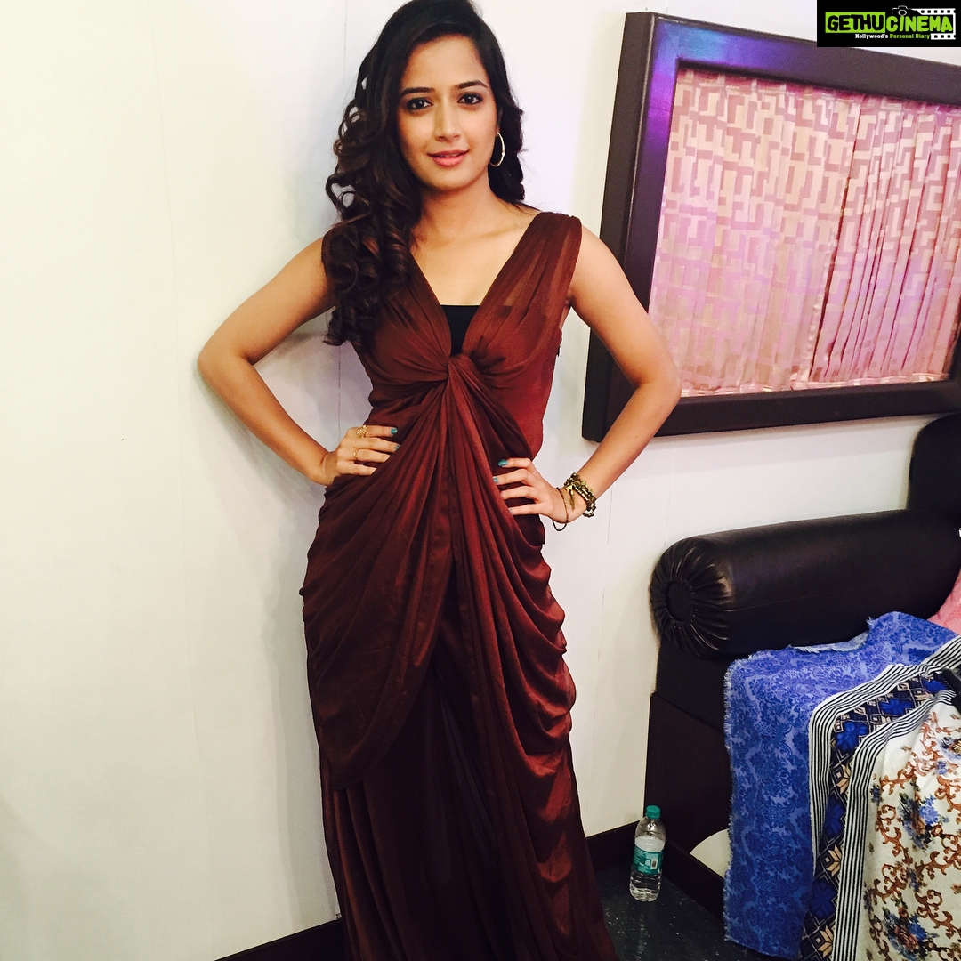 Ashika Ranganath Instagram – Tune into colors kannada today at 8pm ...