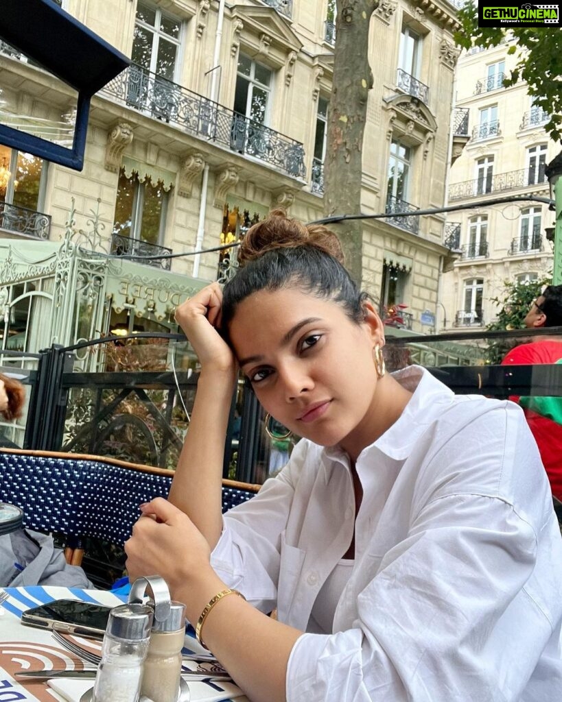 Actress Ashrita Shetty HD Instagram Photos and Wallpapers August 2022 ...