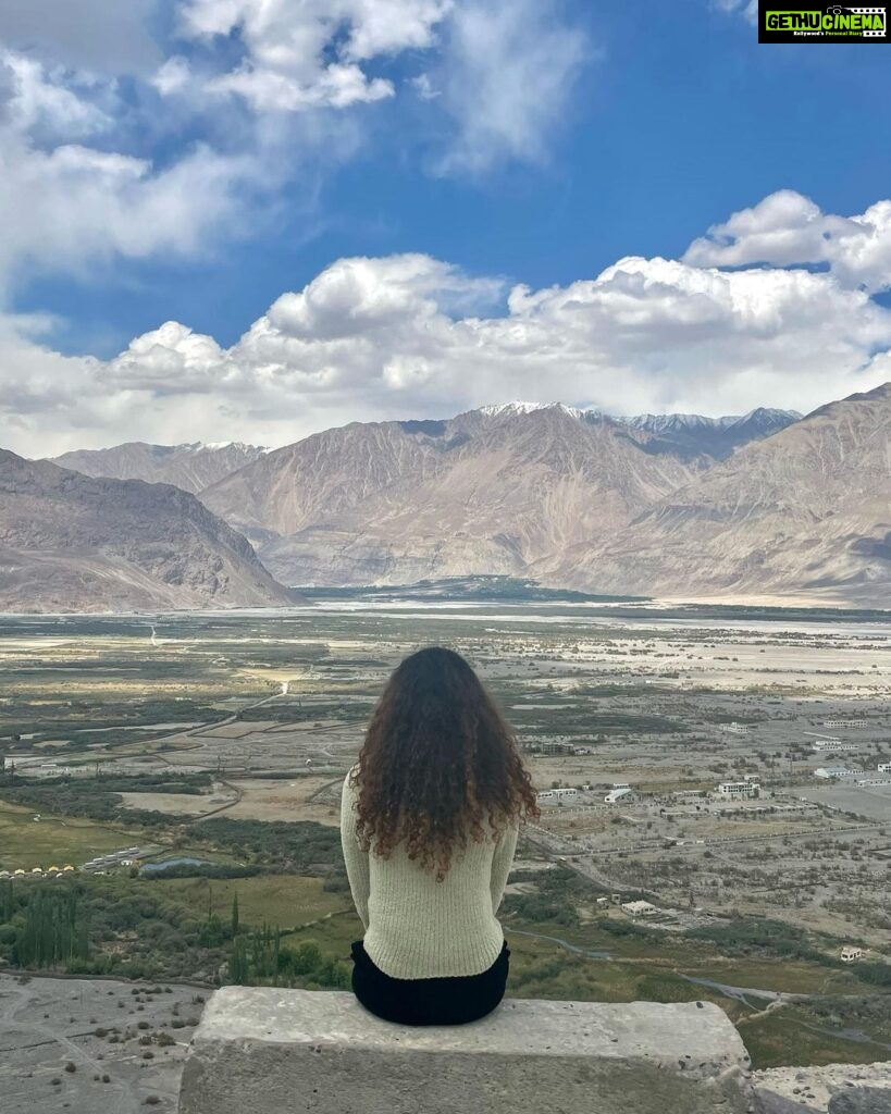 Actress Athulya Chandra HD Photos and Wallpapers June 2022 - Gethu Cinema