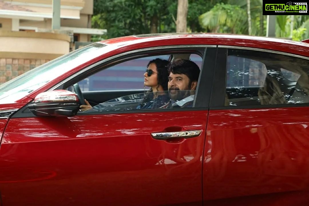 Actress Athulya Chandra HD Photos and Wallpapers November 2021 - Gethu ...