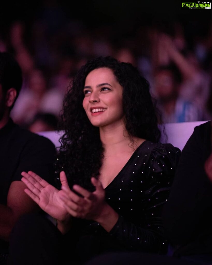 Actress Athulya Chandra HD Photos and Wallpapers September 2020 - Gethu ...